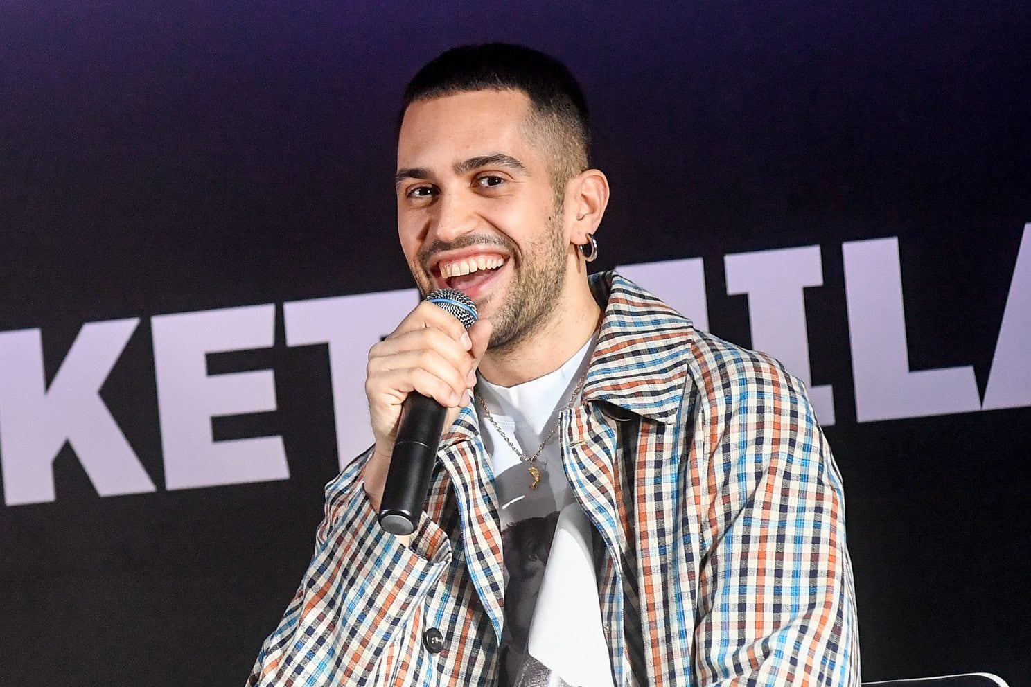 Mahmood, da Sanremo all'Europa: il cantante di Soldi annuncia un nuovo ...