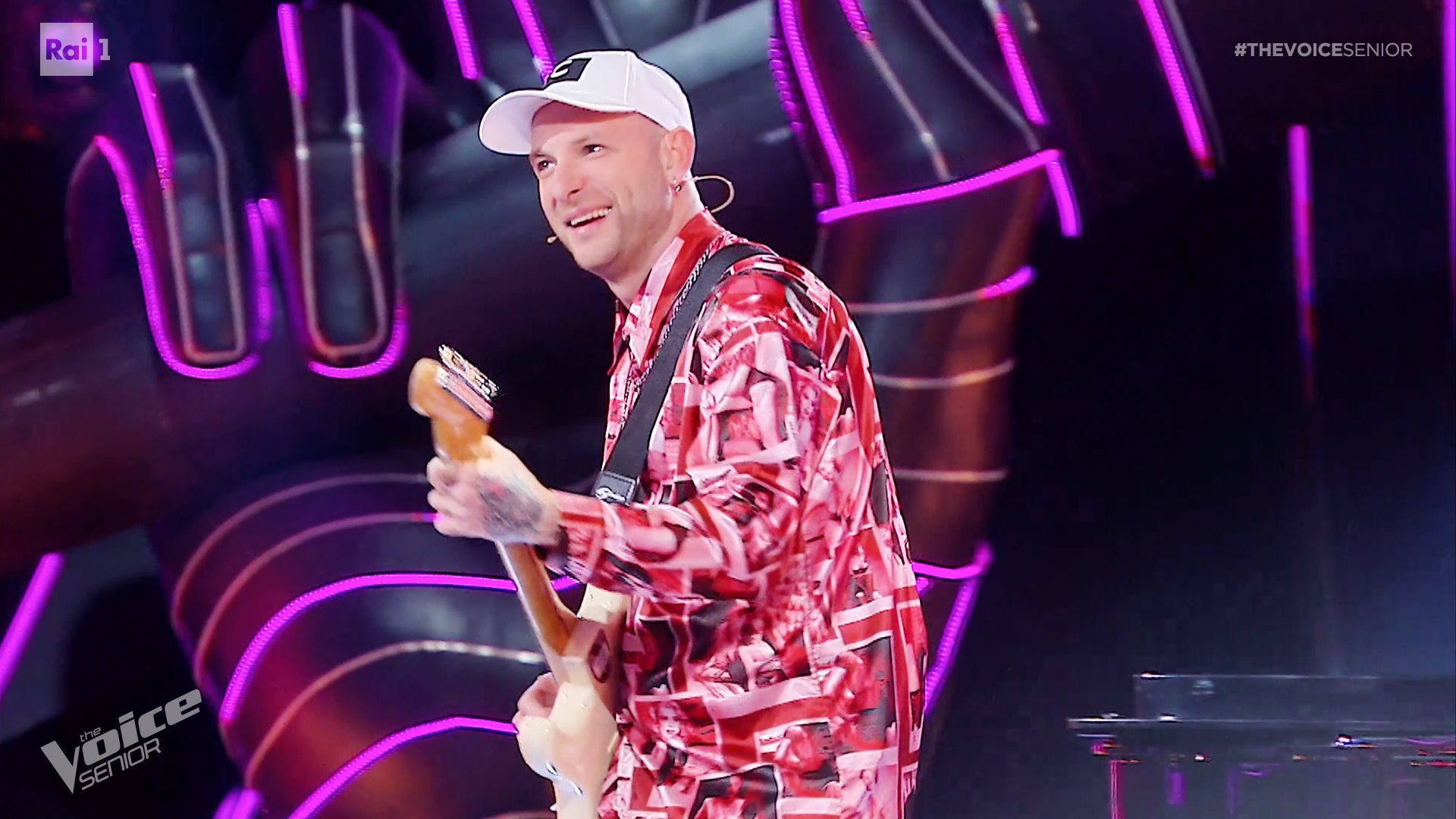 Clementino presenta Partenope: "Non solo rapper, sono anche uno showman ...