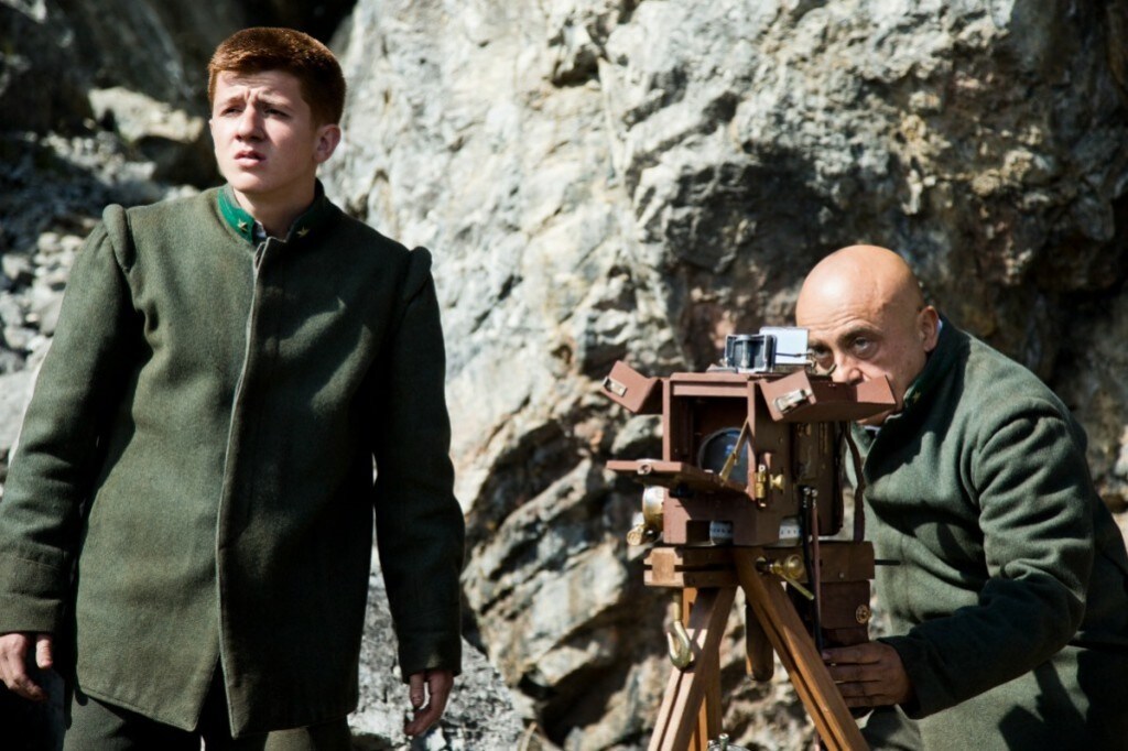 “Soldato semplice”, il debutto alla regia del comico Paolo Cevoli