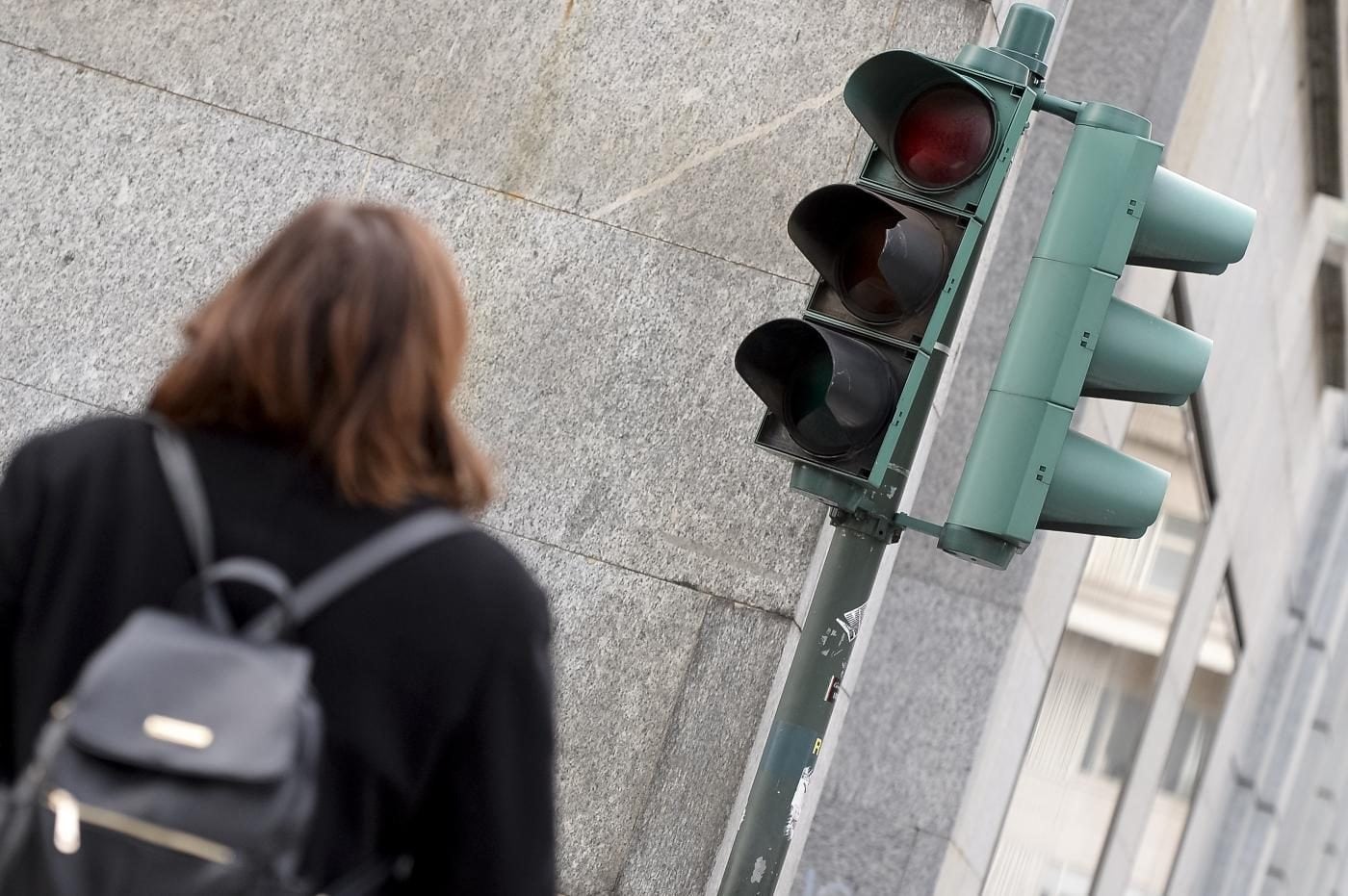 Roma, donna investita da un'autobus a Prati: doppio semaforo verde