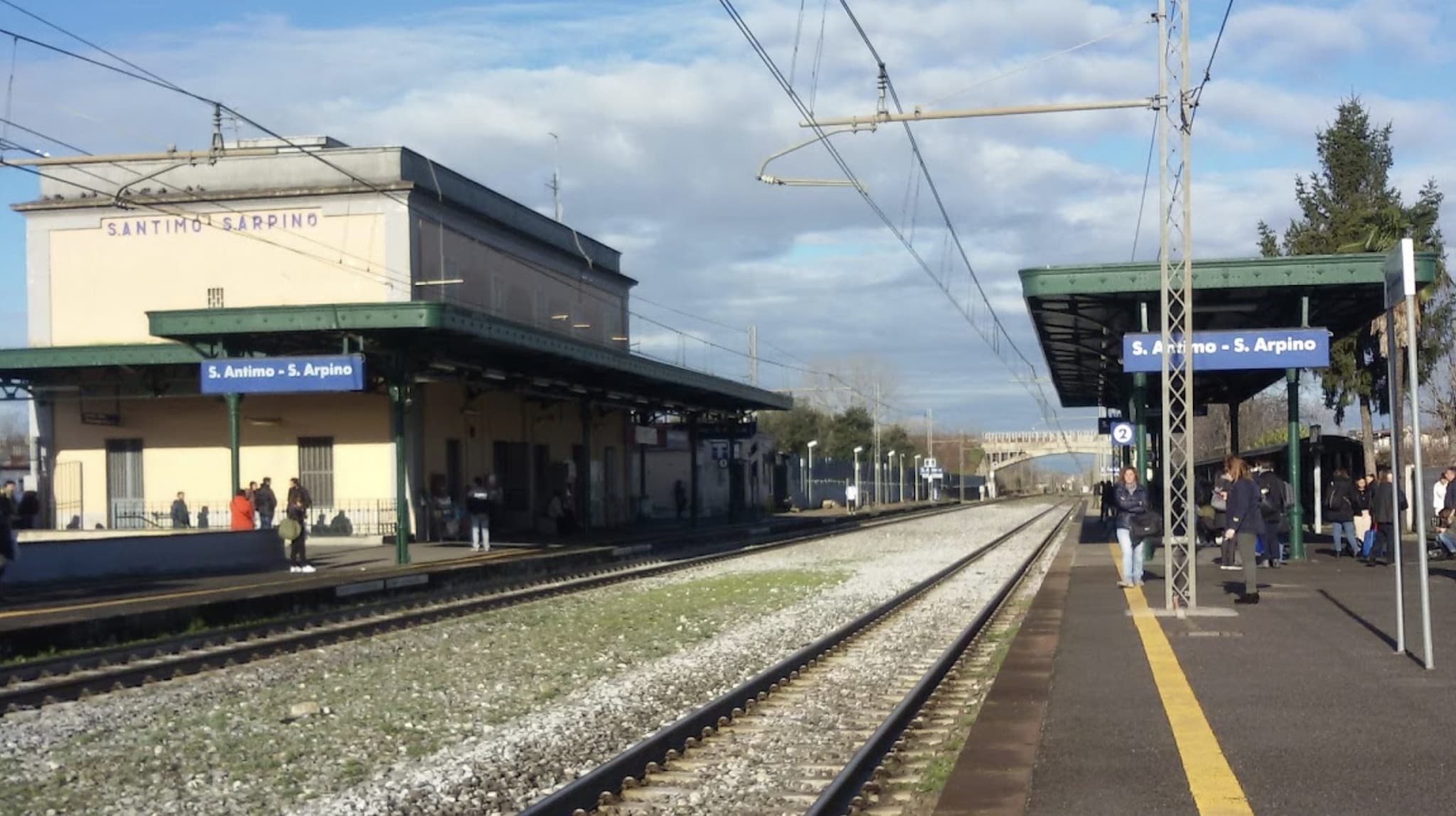 Linea Roma-Napoli, donna investita su binari: treni cancellati e ...