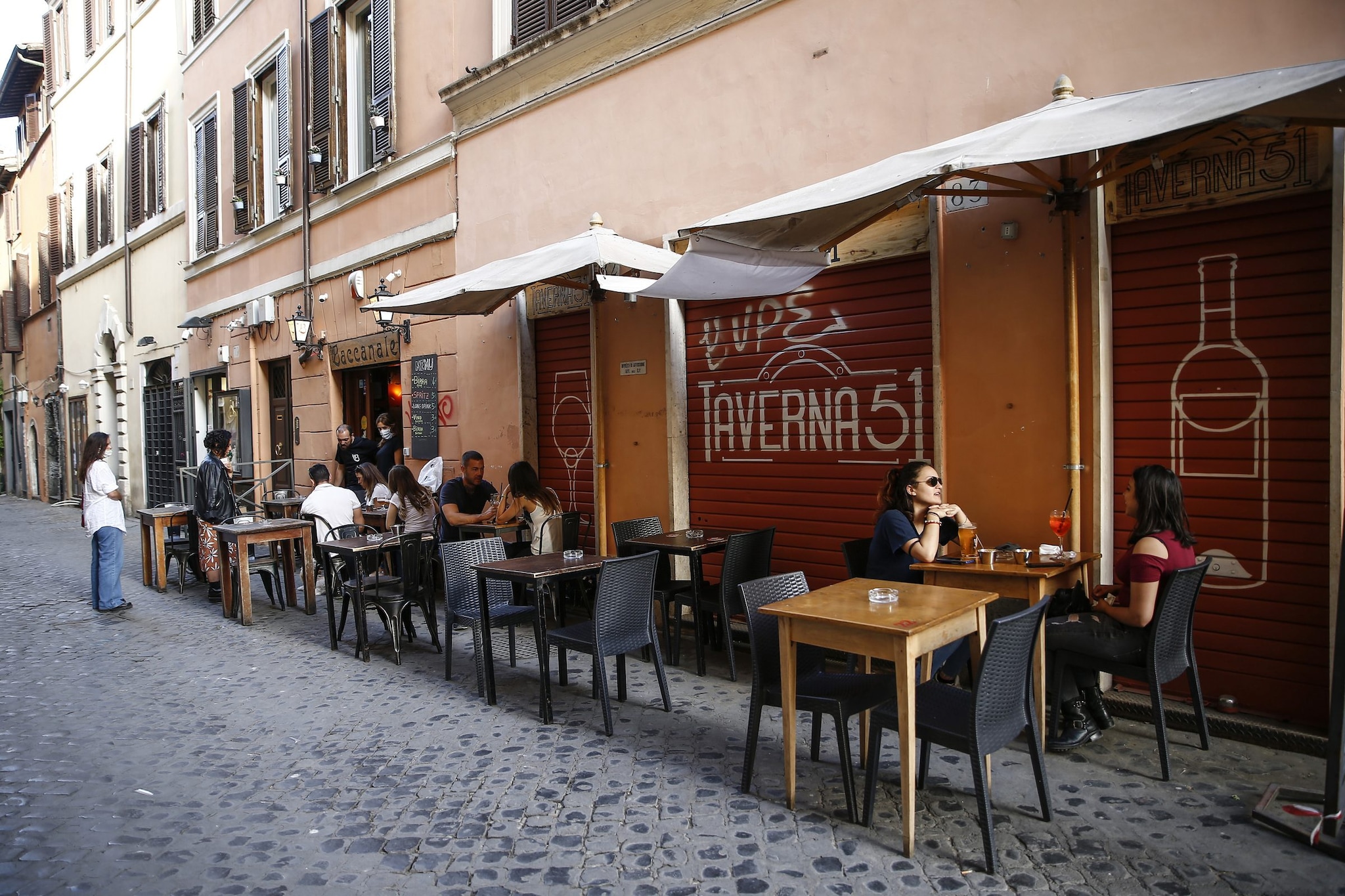 Roma, più tavolini all'aperto per bar e ristoranti: approvata nella ...