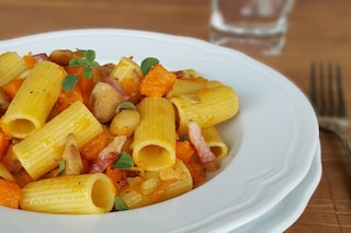 Zucca e patate, la pasta autunnale facile e gustosa