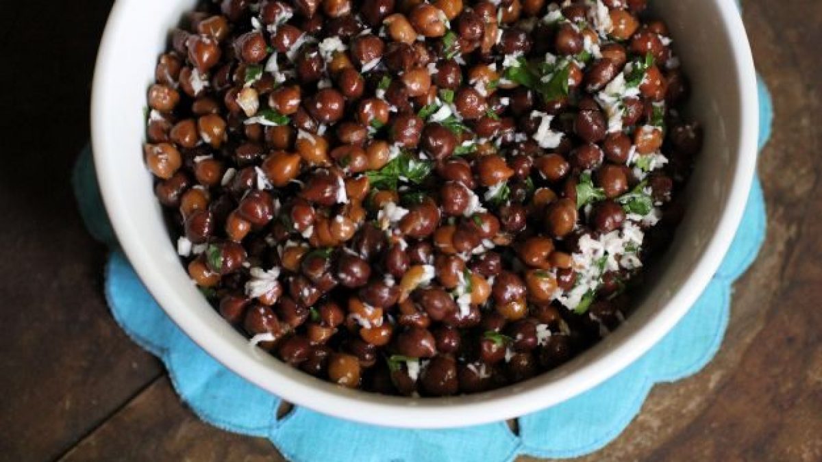 Il cece nero della Murgia: storia, proprietà e usi in cucina