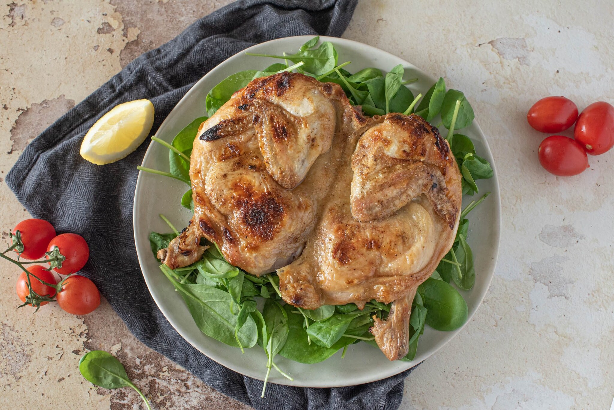 Pollo al mattone: la ricetta del piatto succulento e irresistibile