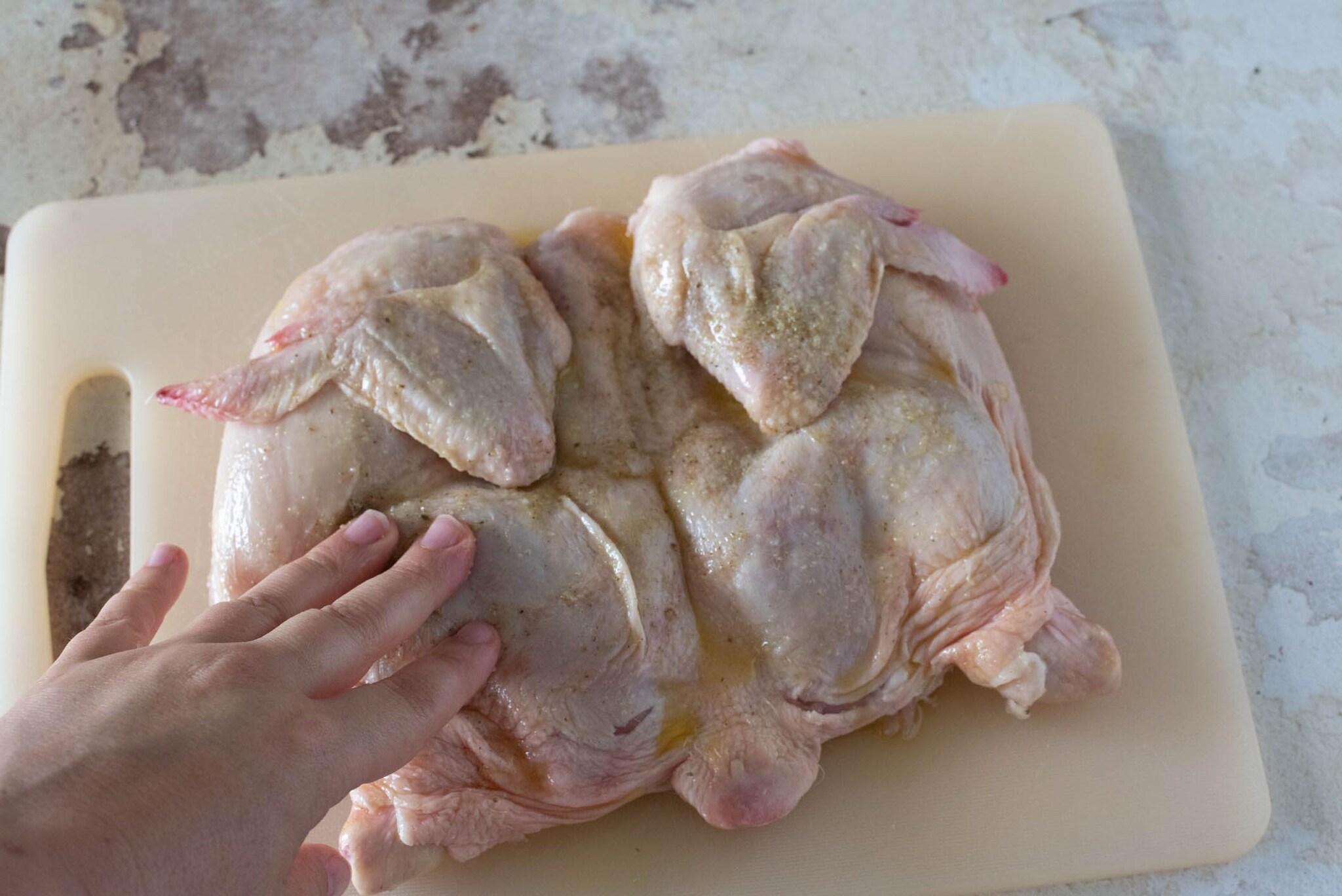 Pollo al mattone: la ricetta del piatto succulento e irresistibile