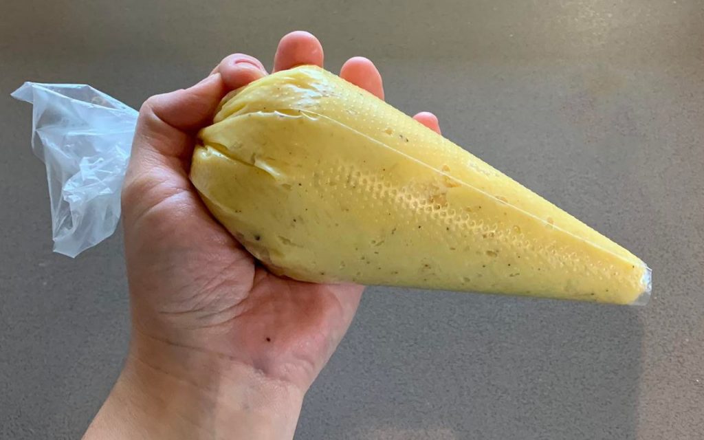 Gougéres: la ricetta di Alain Ducasse dei gustosi bignè al formaggio