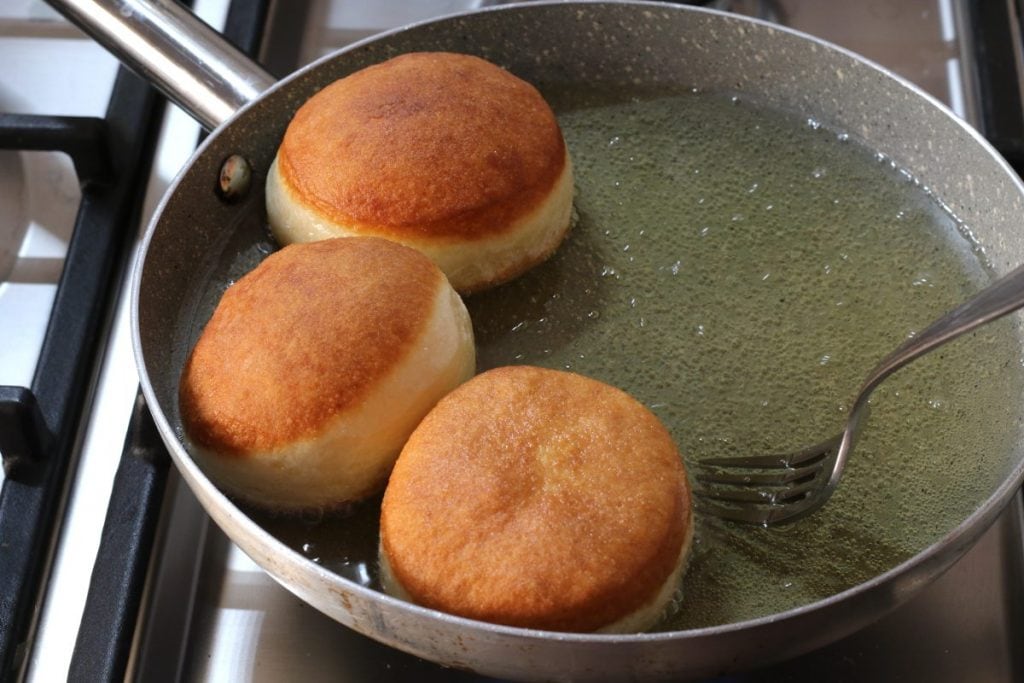Bomboloni: la ricetta dei dolci soffici e irresistibili