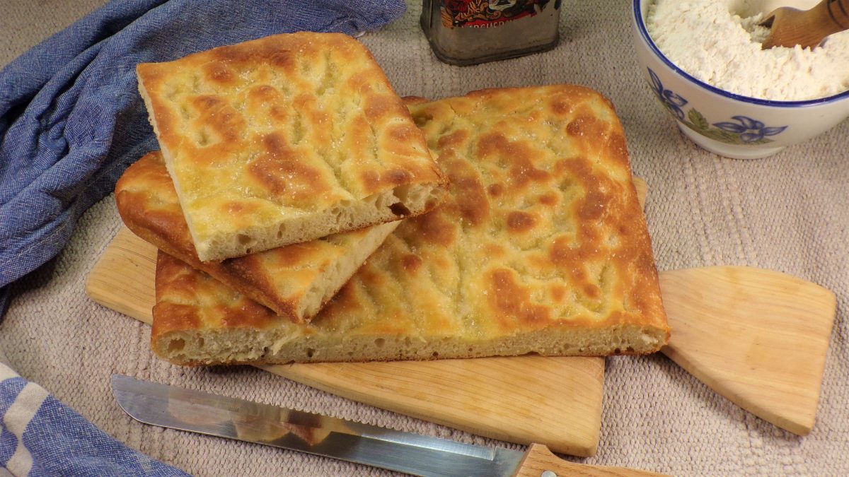 Focaccia genovese: la ricetta della specialità tipica ligure