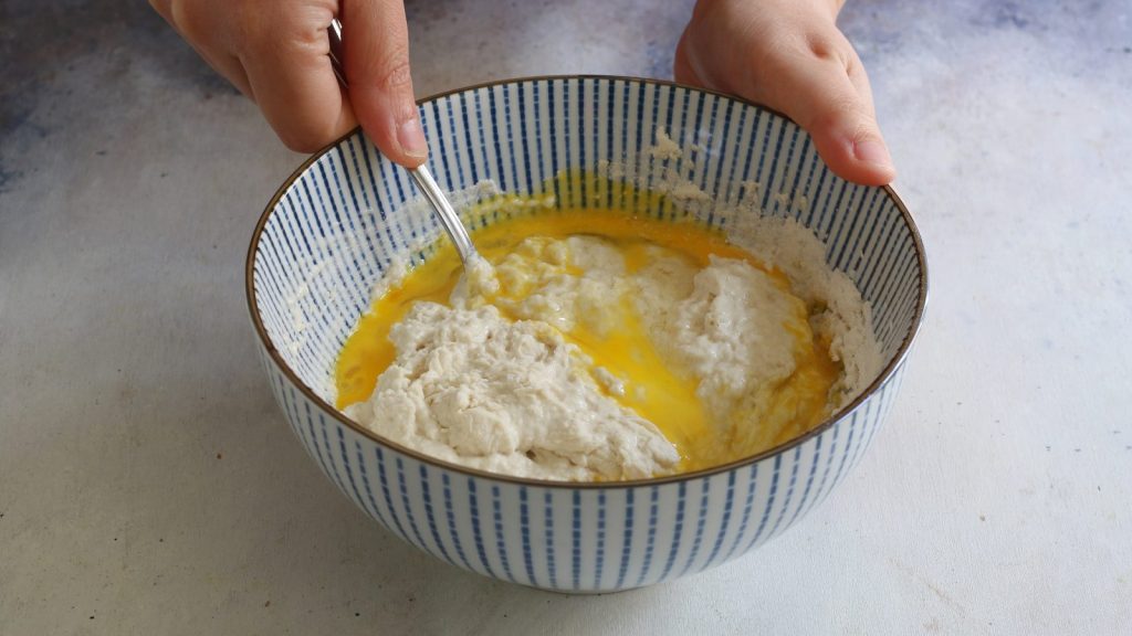 Frittelle di sciurilli: la ricetta campana dei fiori di zucca fritti
