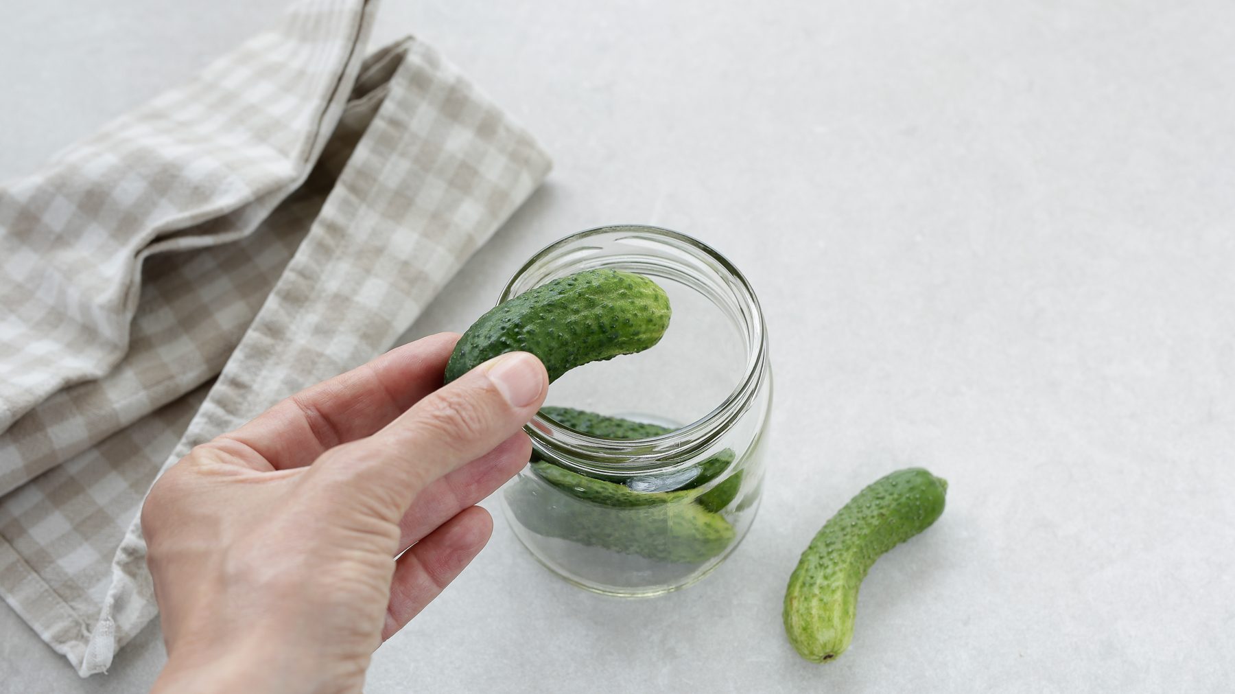 Cetriolini sott'aceto: la ricetta per prepararli in casa