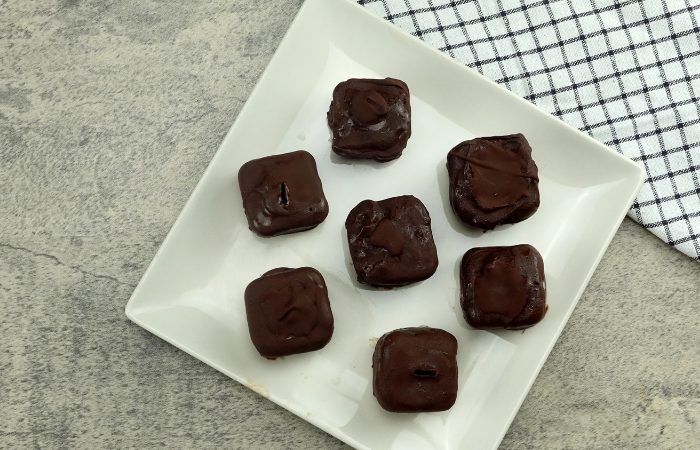 Cubetti di gelato frutta e cioccolato: la ricetta dei dolcetti semplici ...