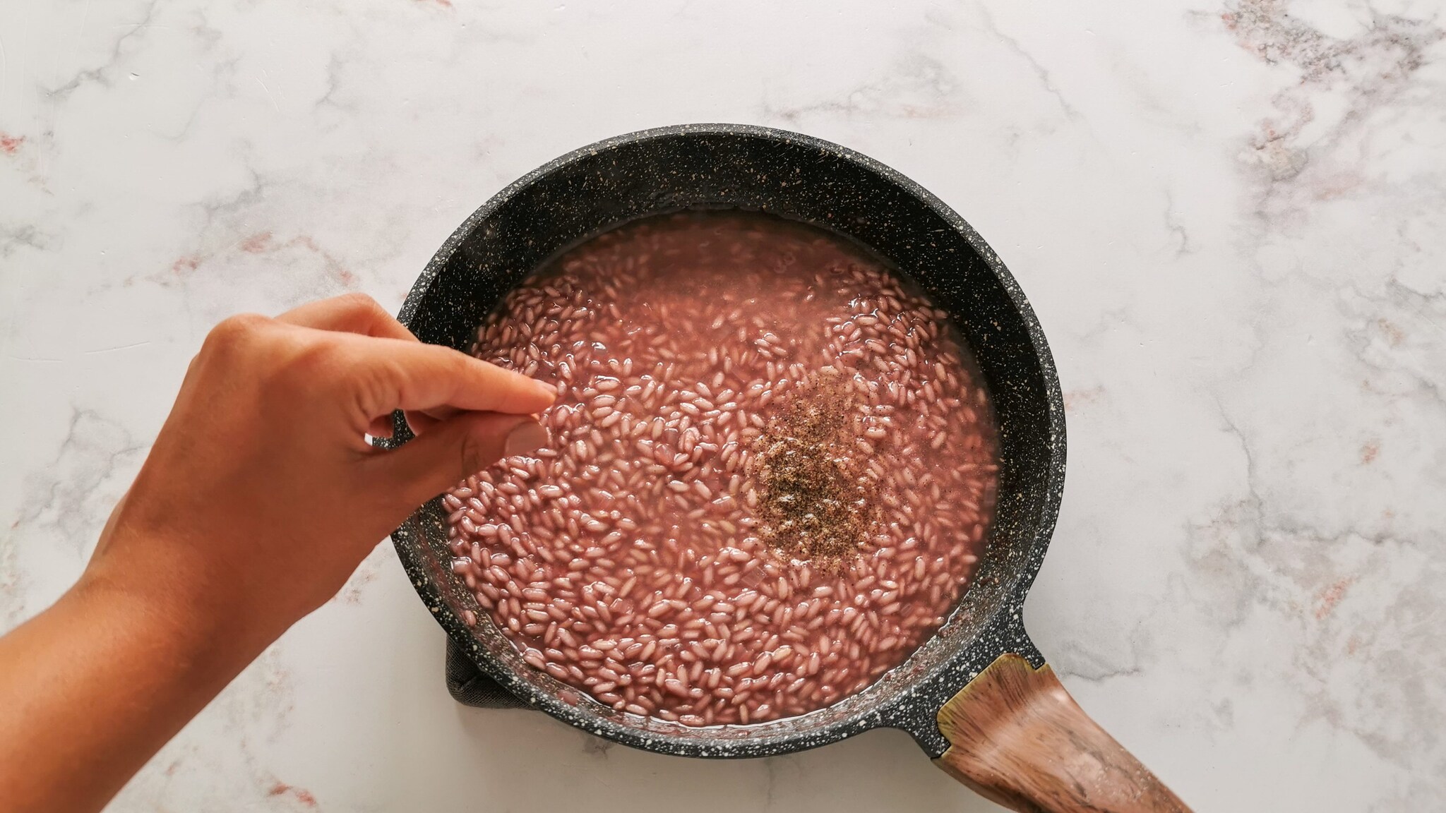 Risotto al Barolo: la ricetta del primo tipico piemontese raffinato e ...