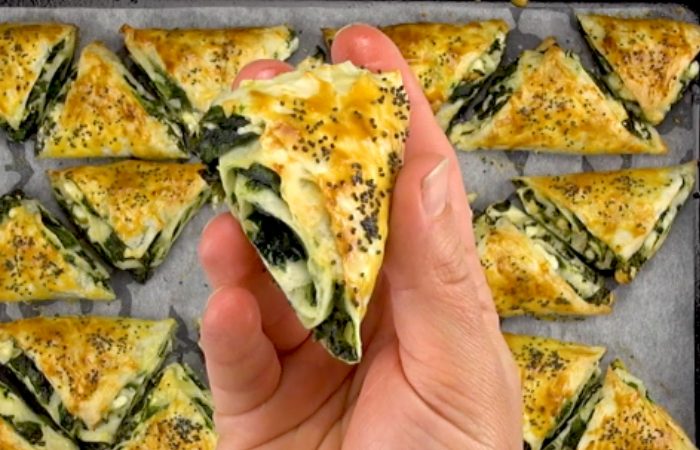 Triangolini di pasta fillo: la ricetta dell'antipasto veloce e sfizioso