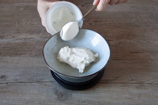 Panna acida: la ricetta per farla in casa