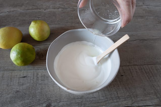 Panna acida: la ricetta per farla in casa