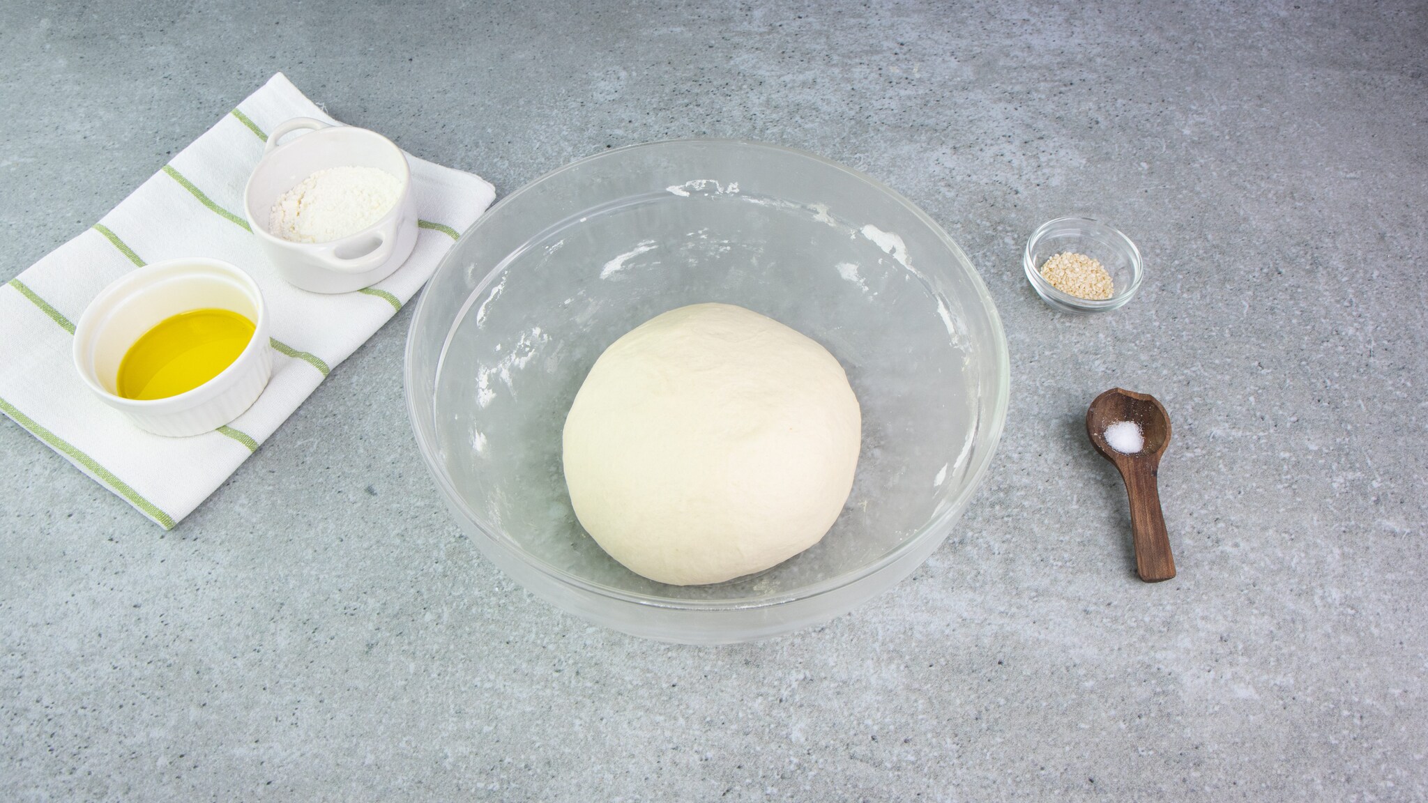 Pizza parigina ai funghi: la ricetta del rustico semplice e goloso