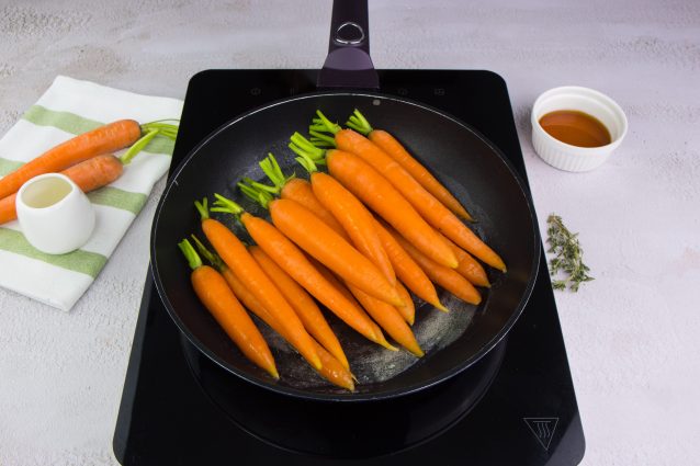 Carote glassate con sciroppo d'acero: la ricetta del contorno delizioso