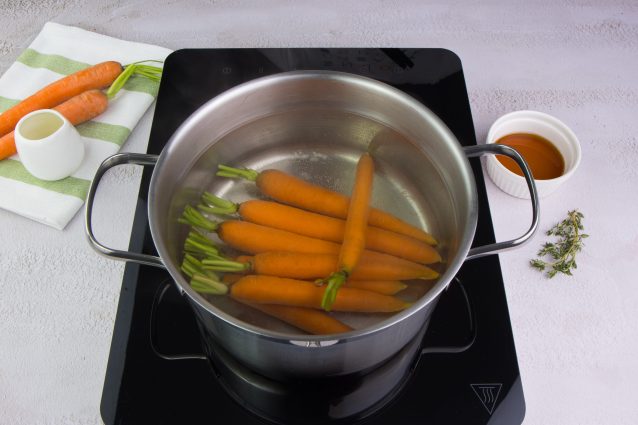 Carote glassate con sciroppo d'acero: la ricetta del contorno delizioso