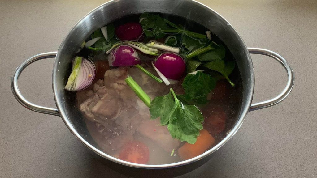 Zuppa imperiale: la ricetta del piatto tipico emiliano a base di semolino