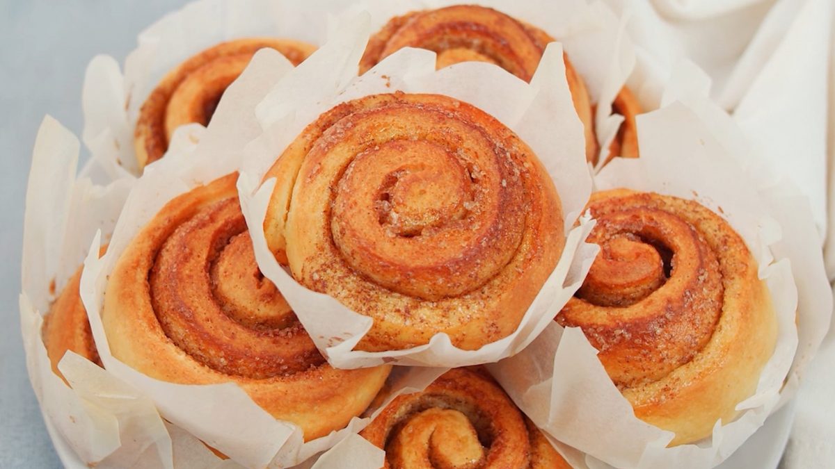 Girelle alla cannella: la ricetta dei lievitati soffici e profumati