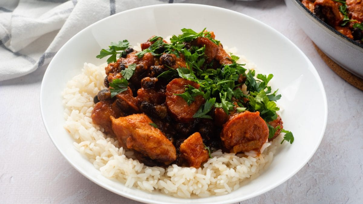 Feijoada: la ricetta semplice dello stufato di fagioli di origine ...
