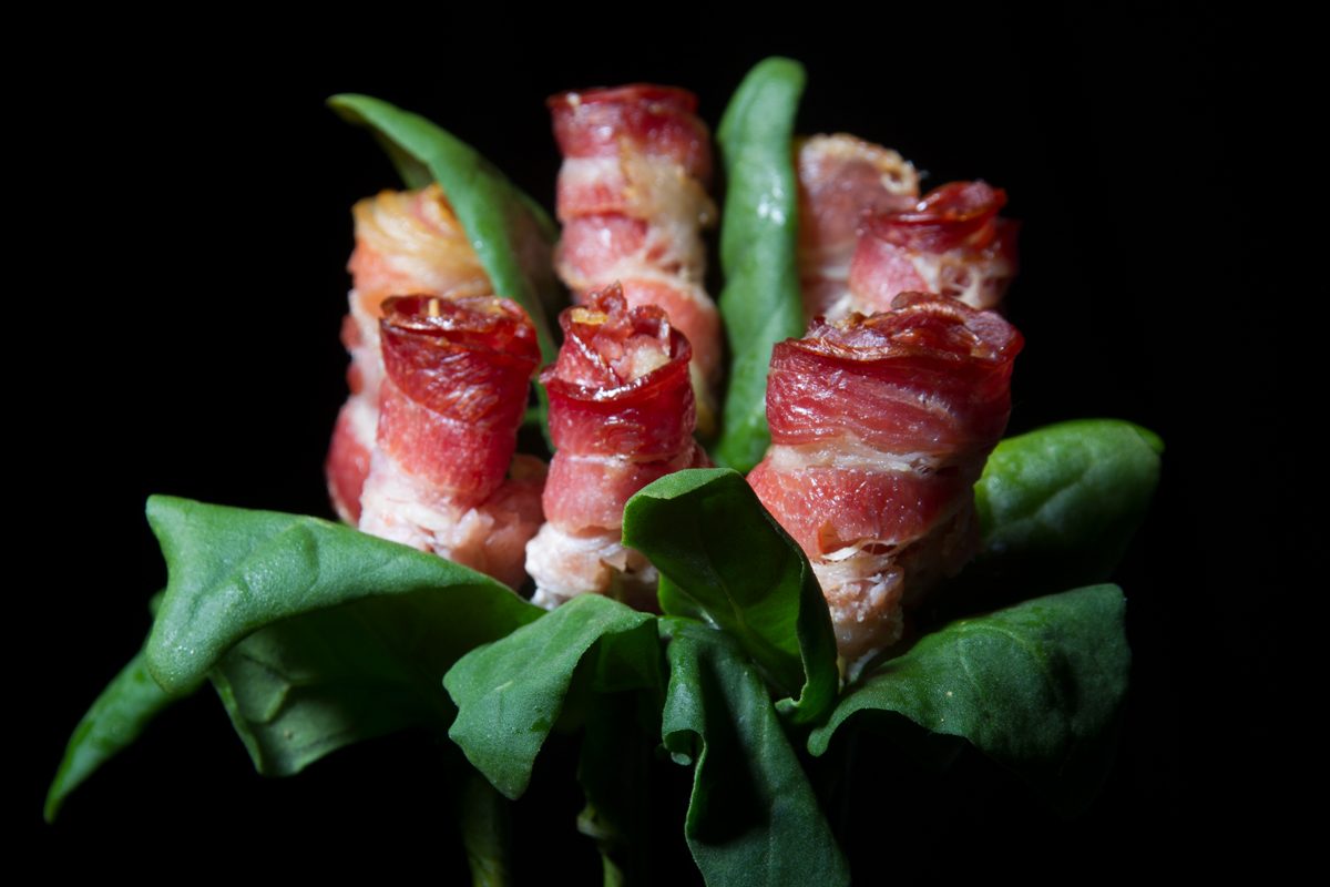 Bacon roses: the delicious, fun appetizer recipe for making a romantic ...
