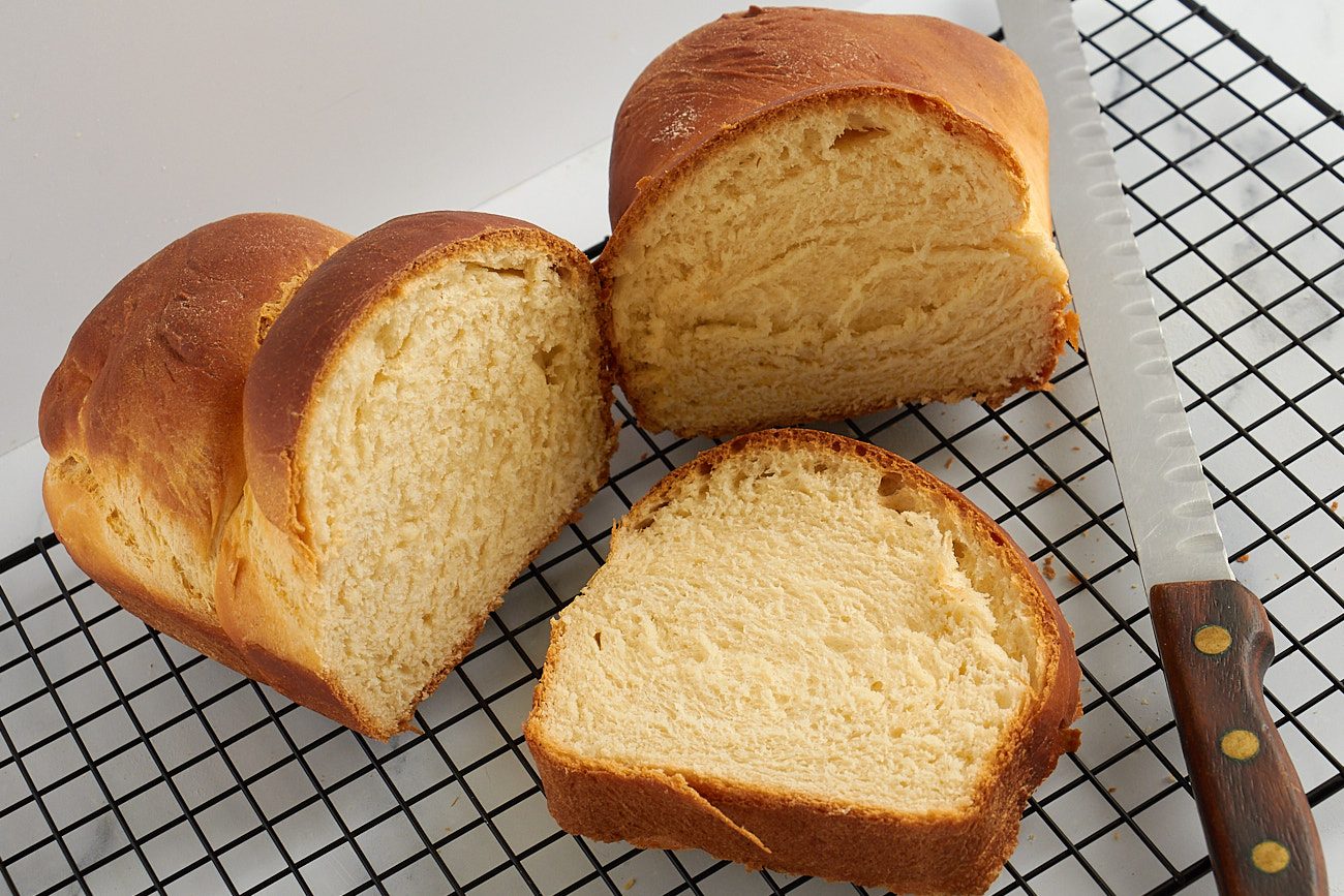 How to Make Perfect Fluffy Bread in Few Easy Steps