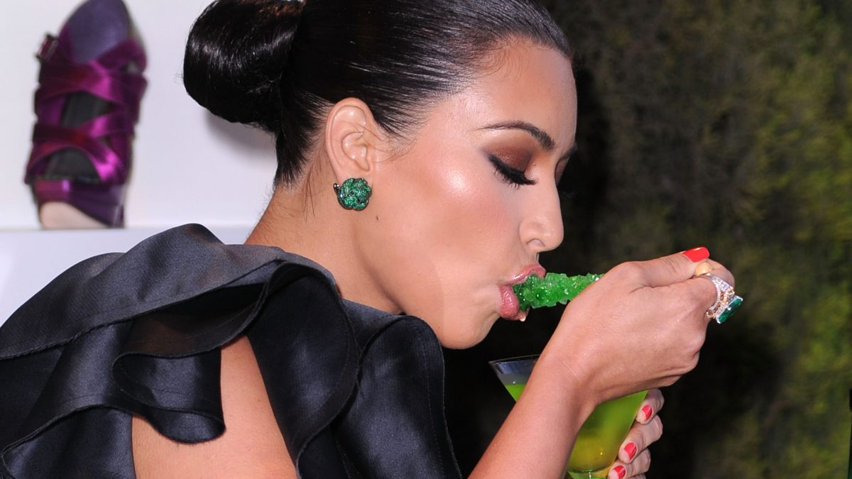 9 Strange Eating Habits Of Celebrities That Are Terrible!