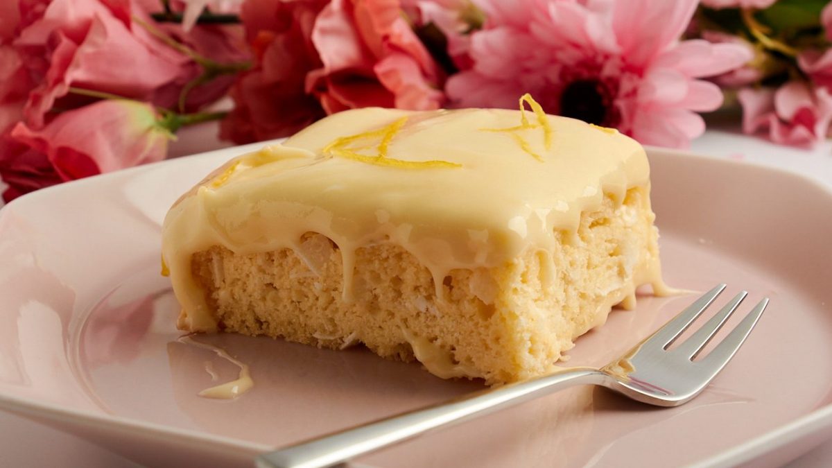 Lemon Angel Cake Bars: a delicious and sweet recipe you must try