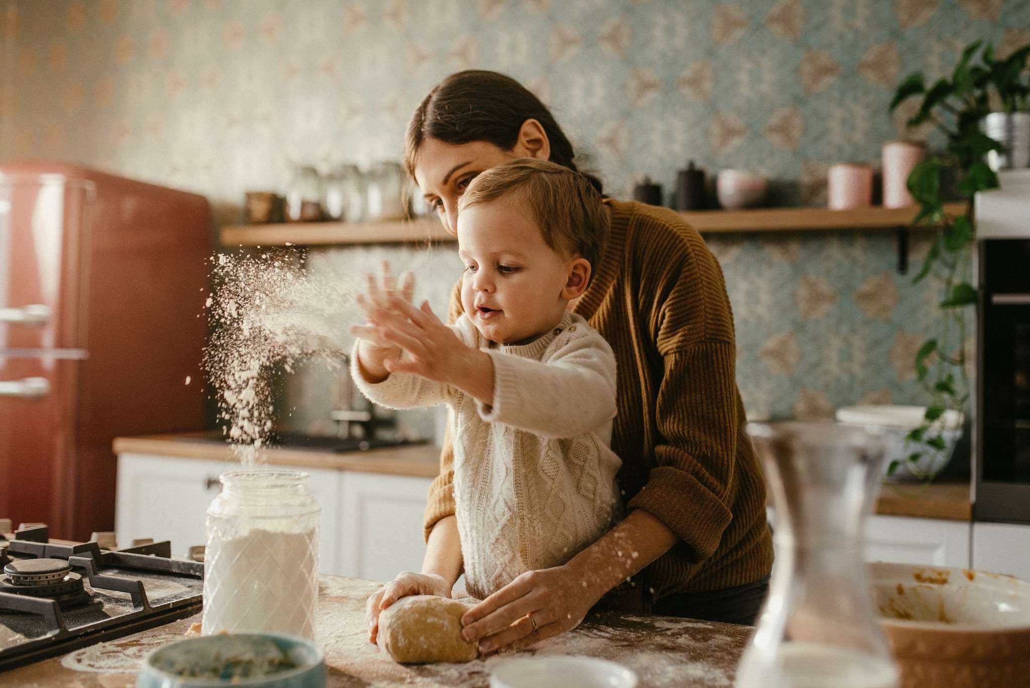 Get Your Kids Involved in The Kitchen – Age-Appropriate Kitchen Tasks ...