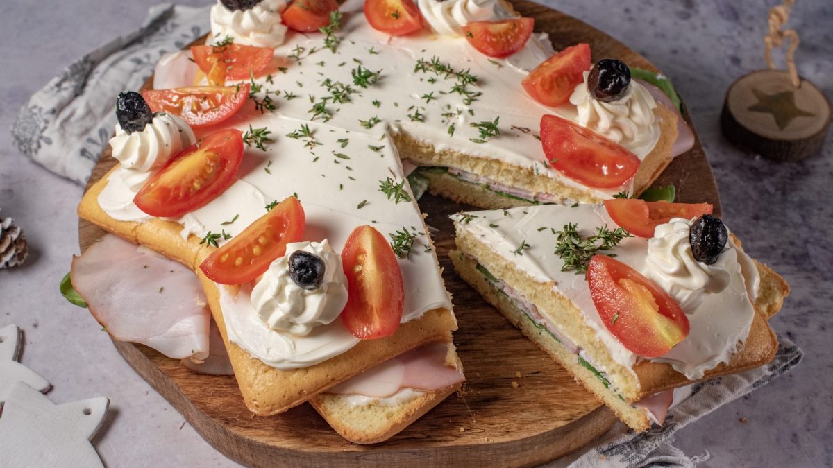 Fluffy Hazelnut Sponge Cake: the easy recipe for a sweet sponge cake