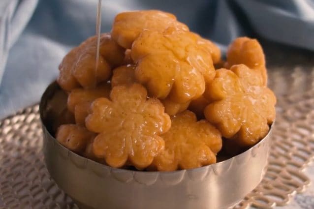 Yakgwa: the sweet recipe for Korean honey cookies