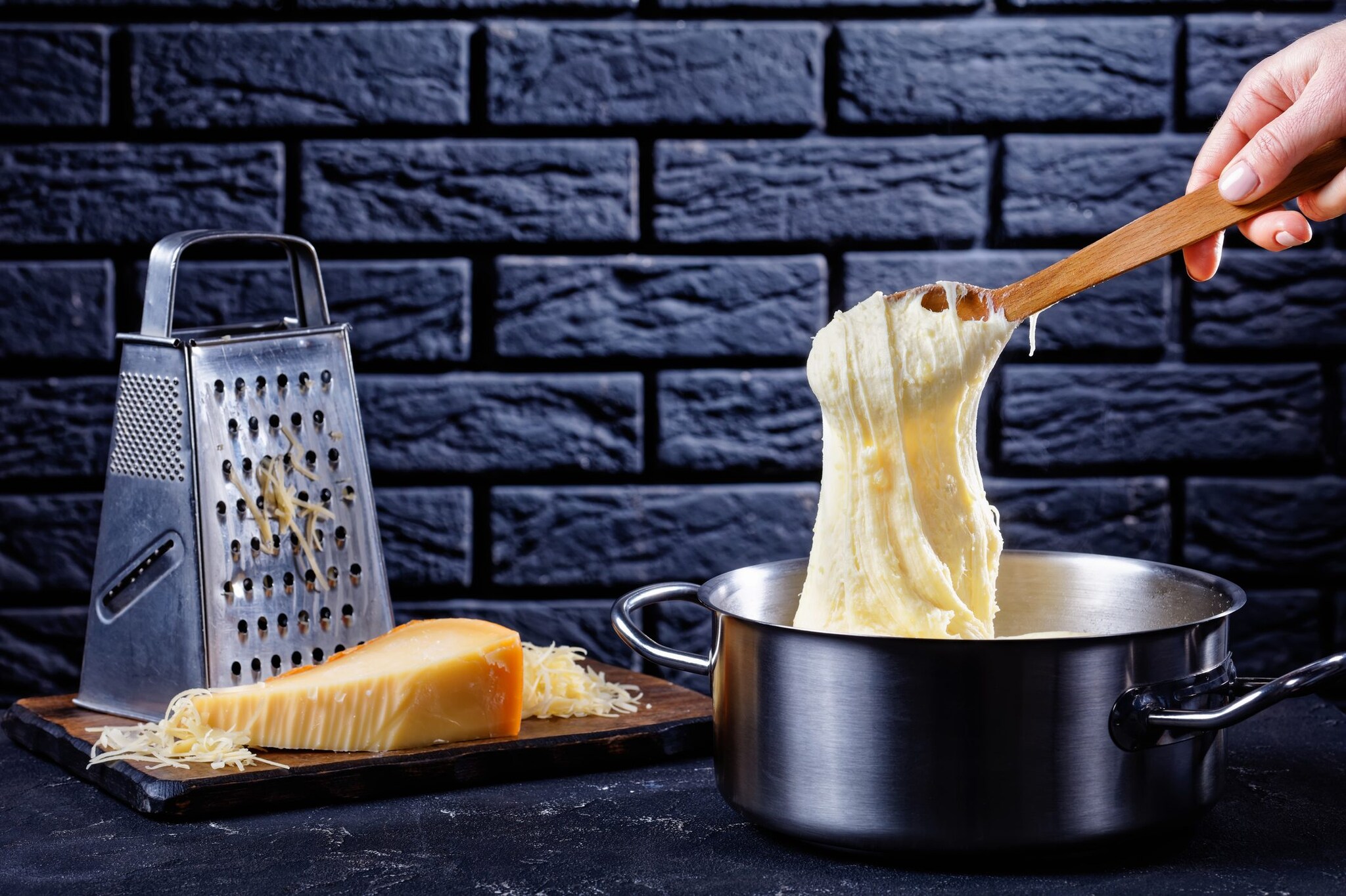 10 Top Tips to Cook with Cheese Like a Pro