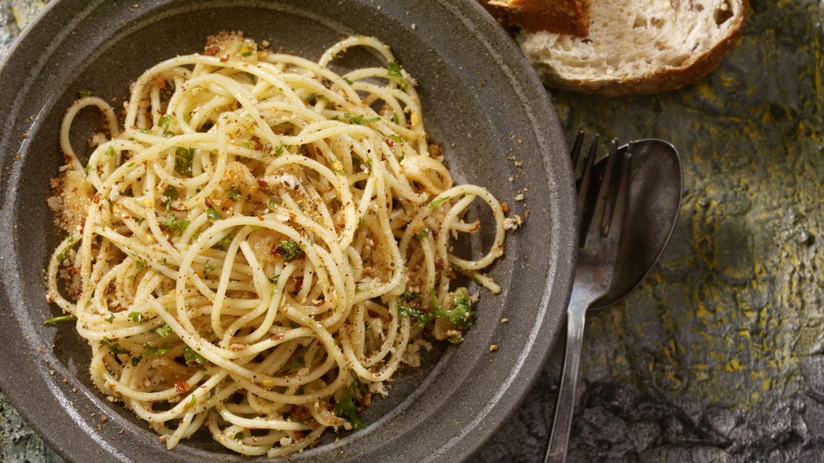 10 Delicious Ways to Dress Up Your Pasta