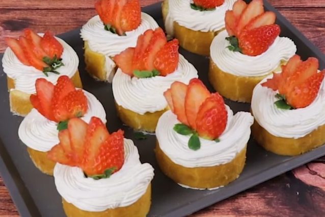 Mini Sponge Cake Rolls: the easy, bite-sized recipe for strawberry ...