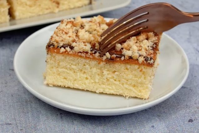 Fluffy Hazelnut Sponge Cake: the easy recipe for a sweet sponge cake