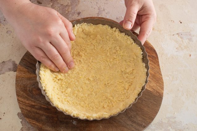 Orange Crumble Cake Recipe