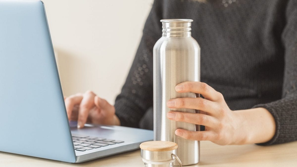 Sustainable Living: Here's The Proper Way To Clean Your Reusable Water ...