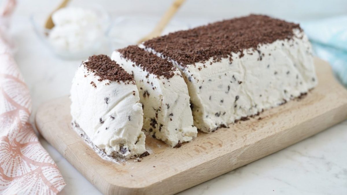Lemon semifreddo with biscuits: the recipe for a creamy dessert that ...