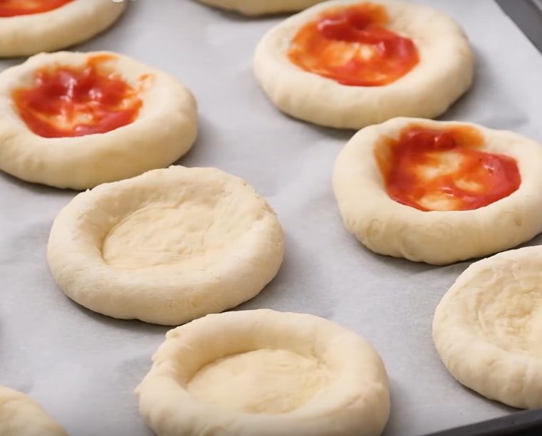 Mini Pizzas Recipe
