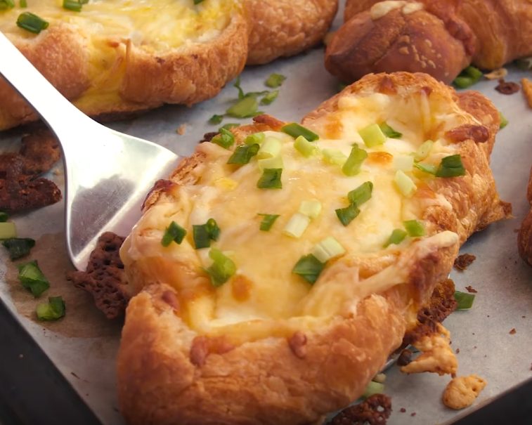Omelet Croissants Recipe