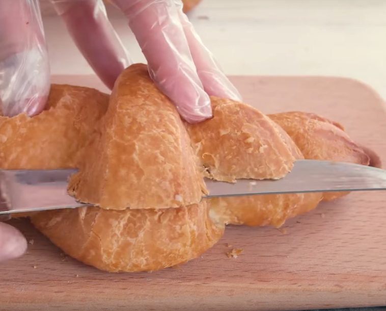 Omelet Croissants Recipe