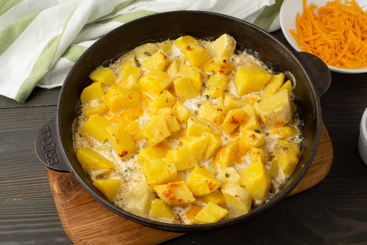 Baked Cheesy Ranch Potatoes Recipe