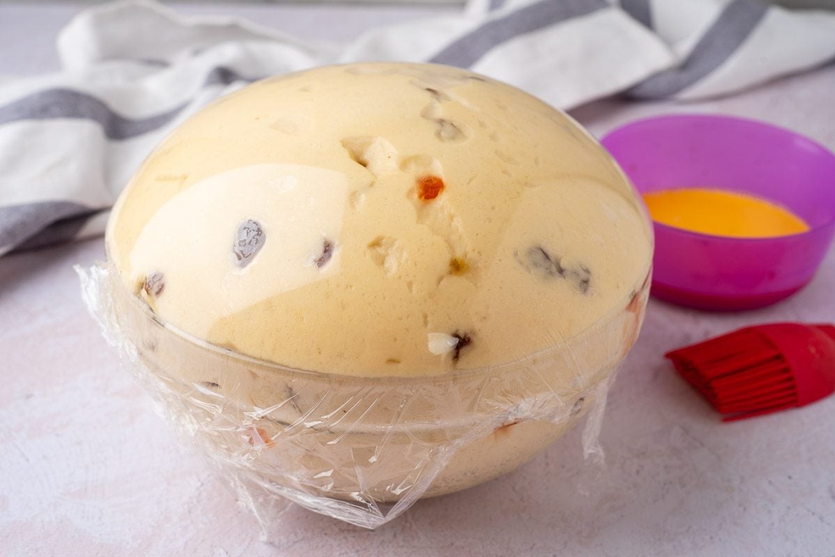 Vánočka (Czech Christmas Bread)