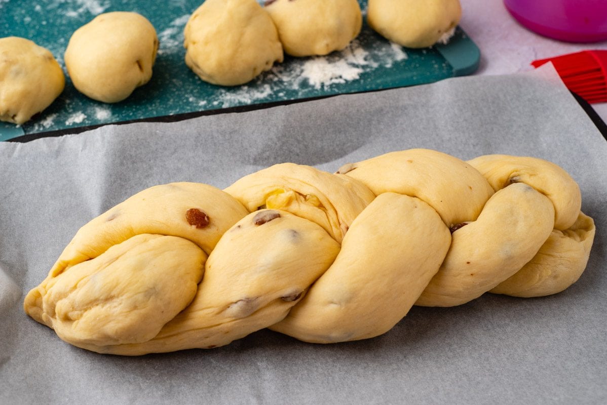 Vánočka (Czech Christmas Bread)