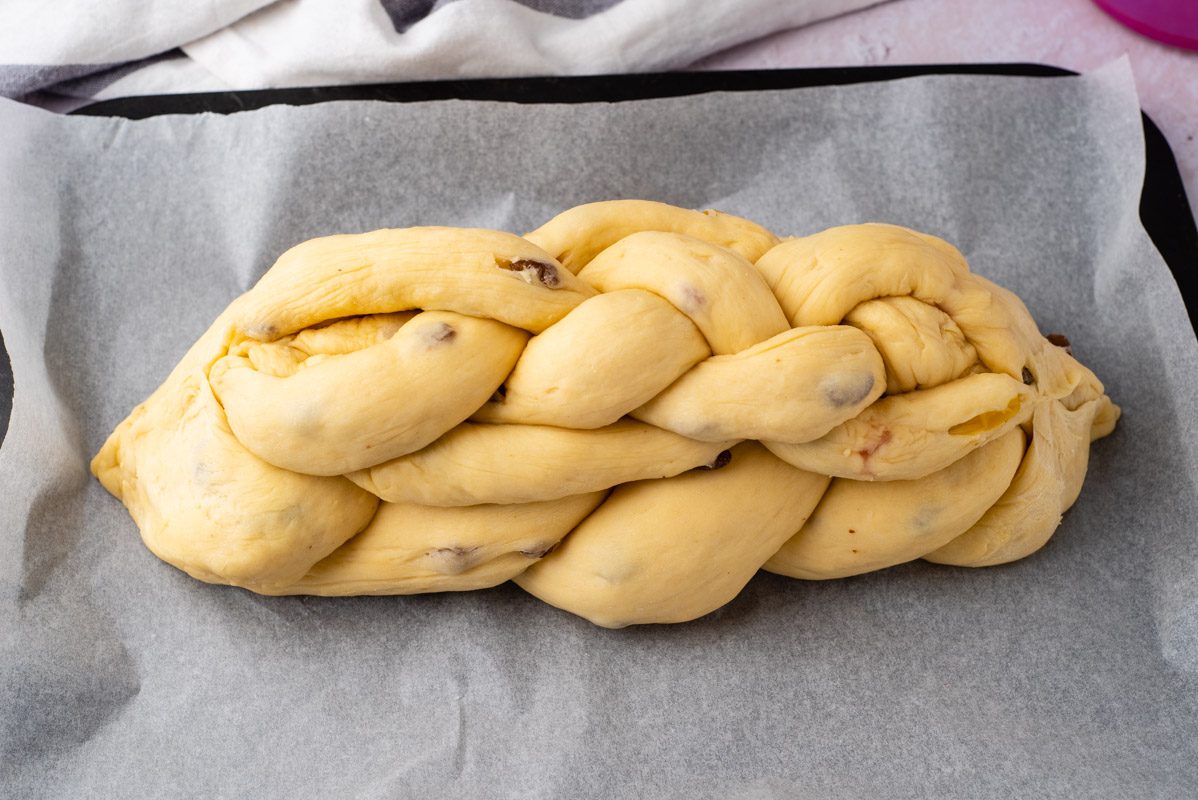 Vánočka (Czech Christmas Bread)