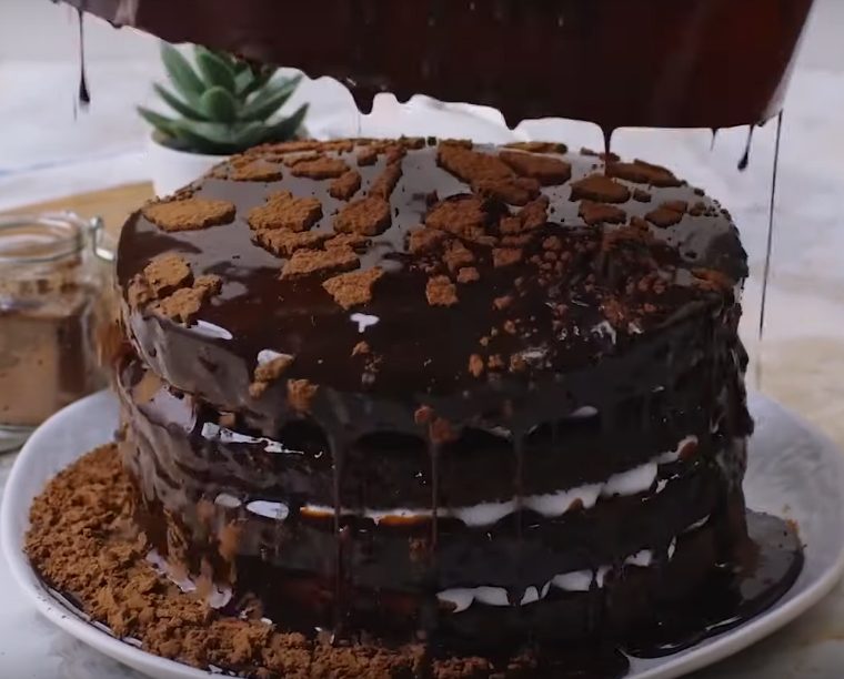 Chocolate Tsunami Cake (Pull Me Up Cake)