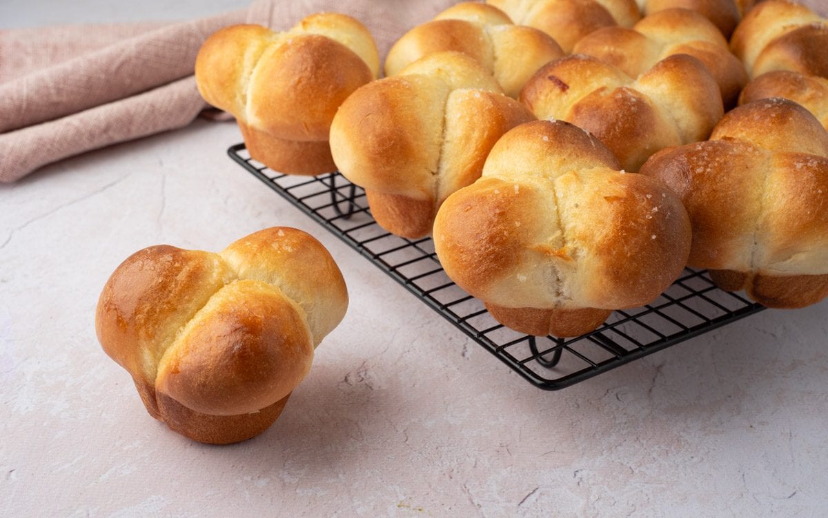 Cloverleaf Rolls Recipe