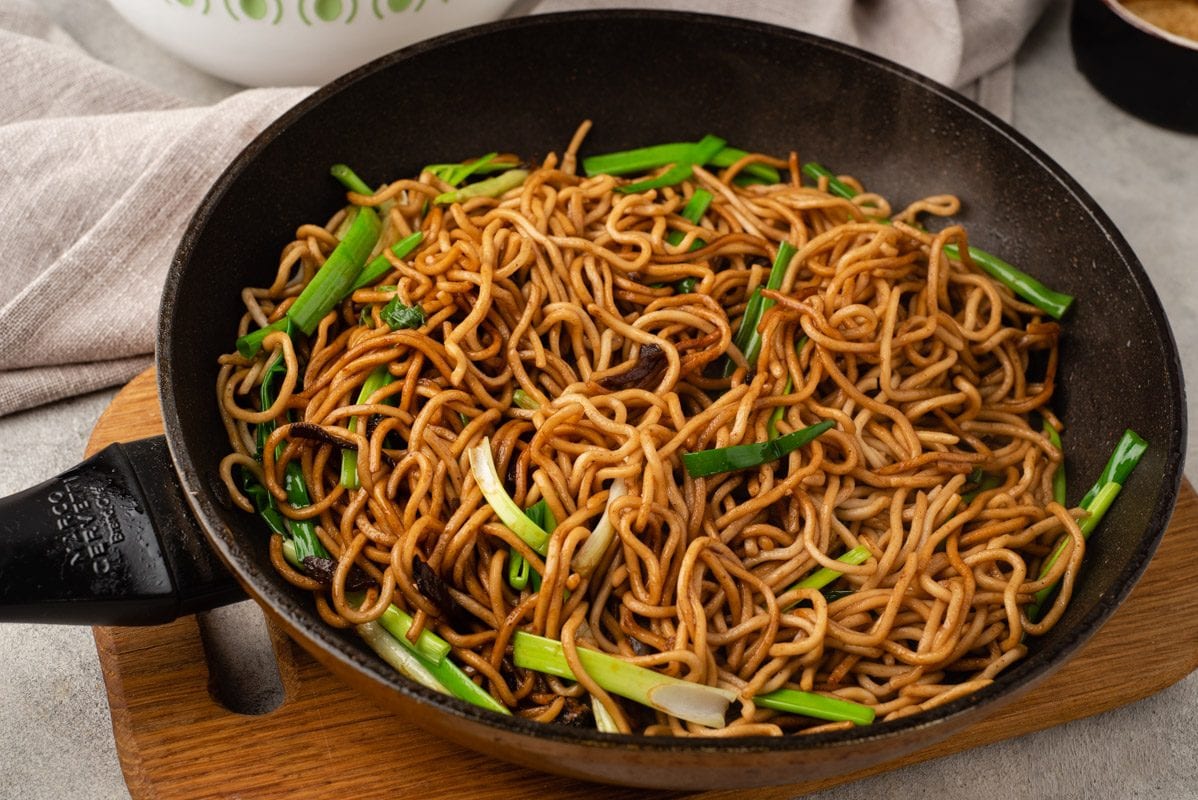 Longevity Noodles (Yi Mein)